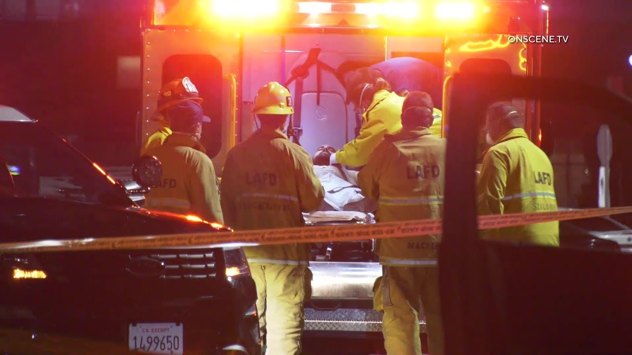 Two Men Found Shot In Vons Parking Lot In Studio City - YouTube