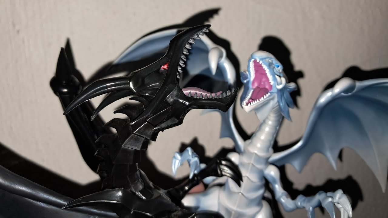 Dragon negro de ojos rojos figura Yu-Gi-Oh! Banpresto/ Red eyes black ...