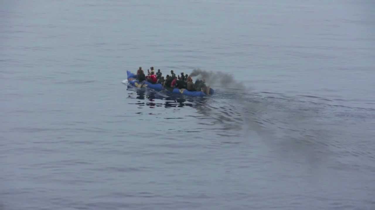 Oasis of the Seas intercepts raft of Cuban refugees - YouTube