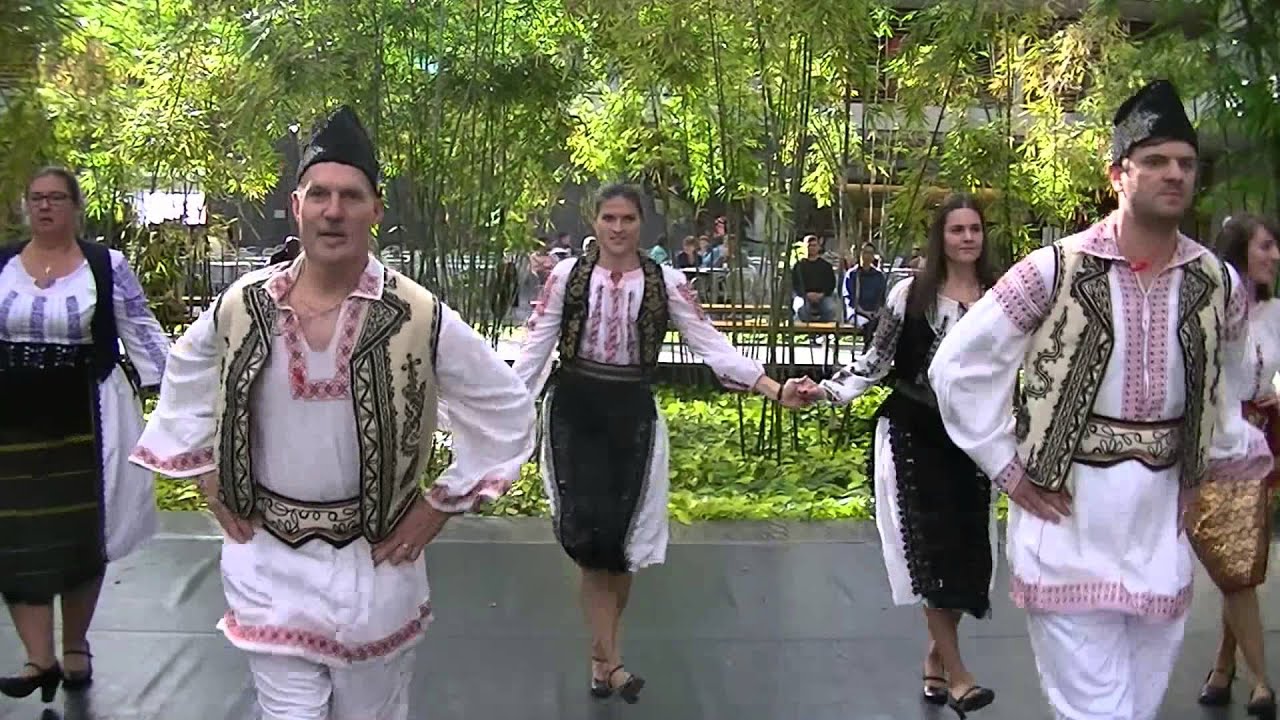 Traditional Romanian Dance at Cleveland Museum of Art - YouTube