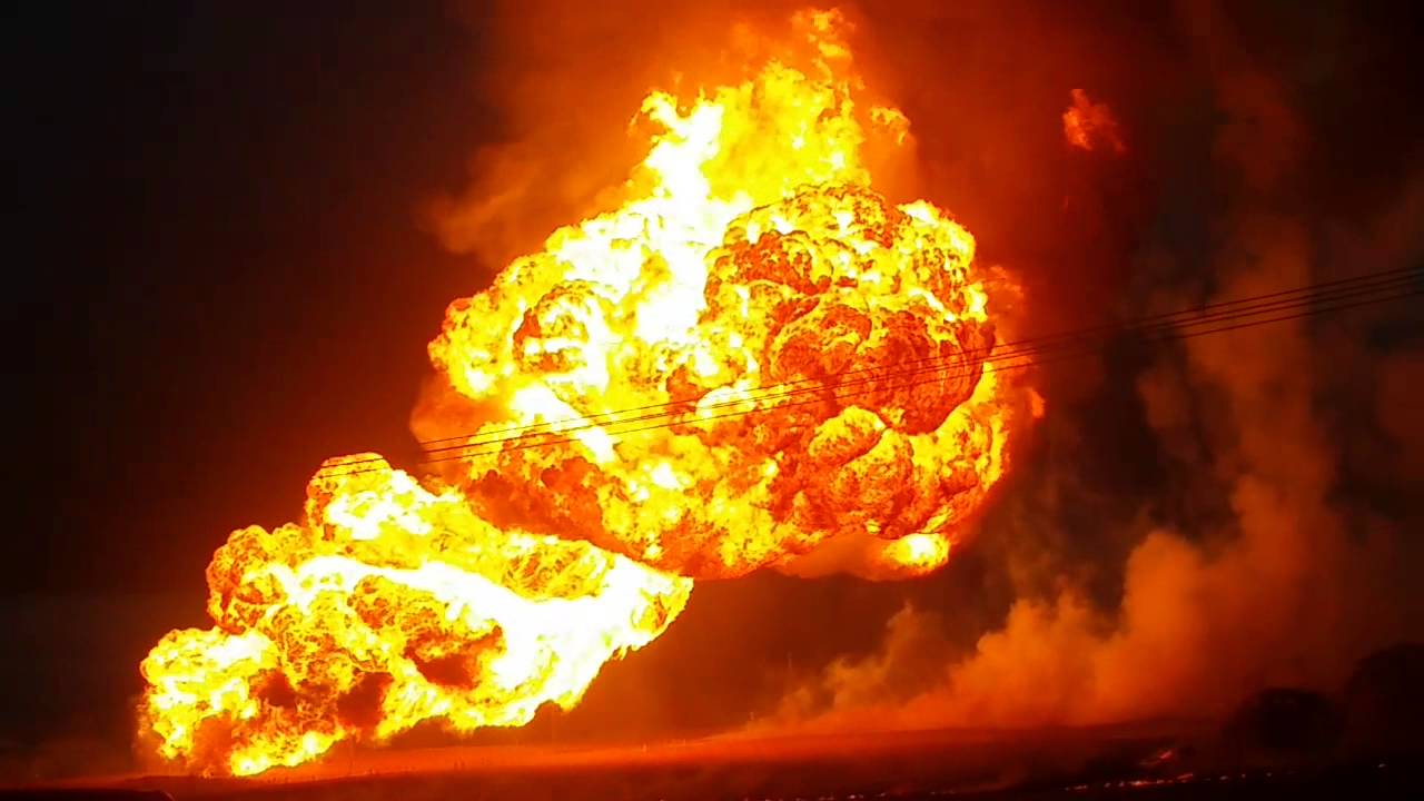 Cuero Texas- Lindenau gas pipeline explosion - YouTube