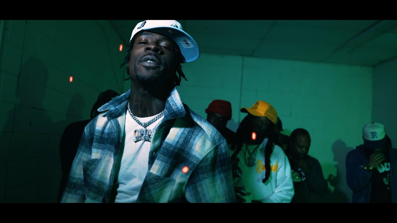 Mello Oowee - Holdin Grudges ft. D-Aye - YouTube