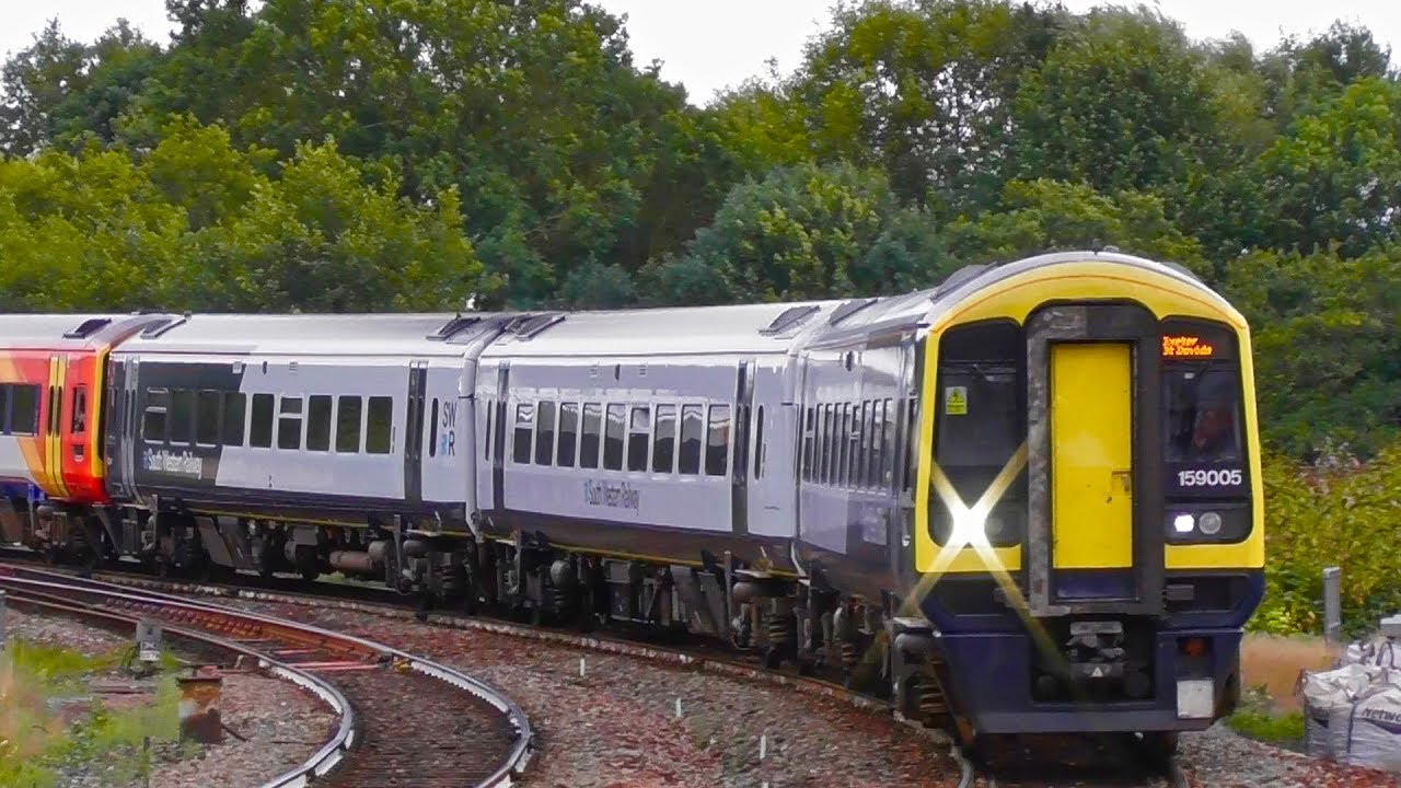 SWR 159005 In SWR Livery + 159107 Arrive At Exeter St Davids From ...