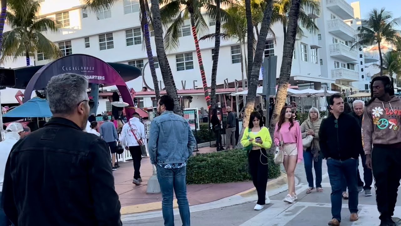 Miami Beach In Spring Break--Ocean Drive! - YouTube