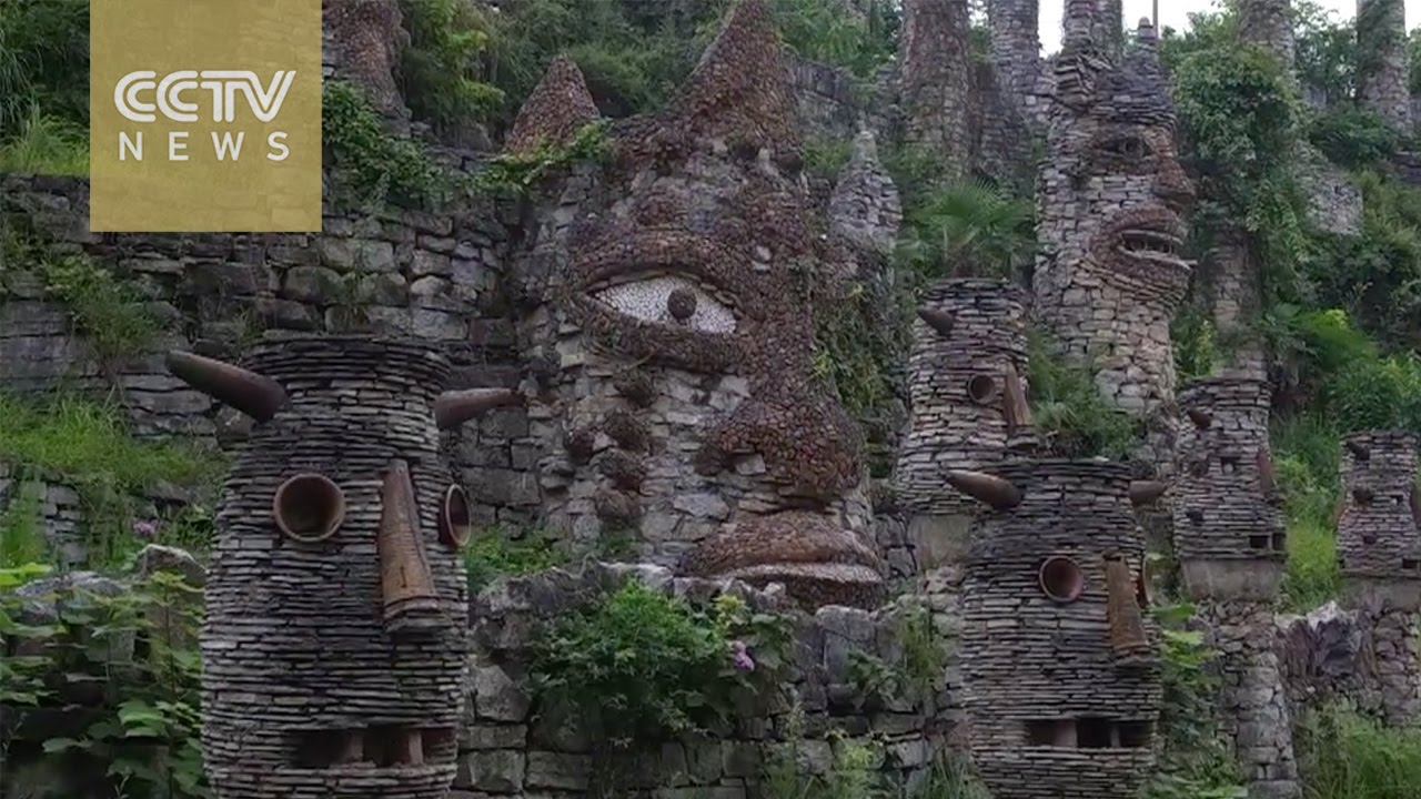 Chinese mountain dwellers build castle commemorating local folk ...