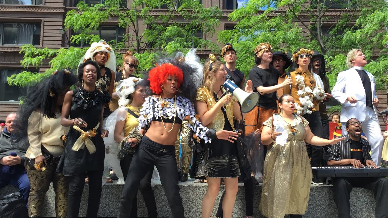 Reverend Billy and the Church of Stop Shopping Gospel Choir - YouTube