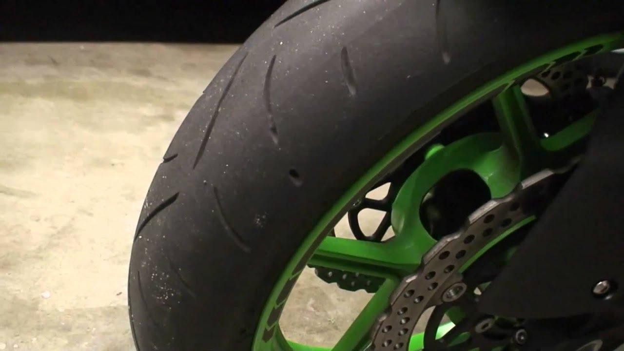 Motorcycle Tires CHICKEN STRIPS! LMAO! - YouTube