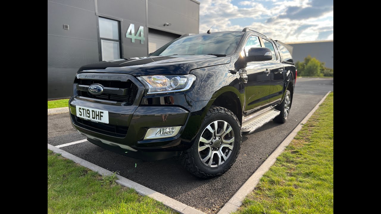 Ford Ranger 3.2 TDCi Wildtrak 4WD MANUAL - YouTube