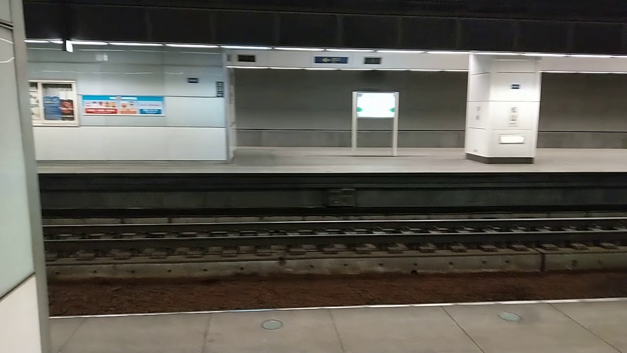 2183次經由山線開往嘉義的EMU886+EMU885二代微笑號區間車 - YouTube