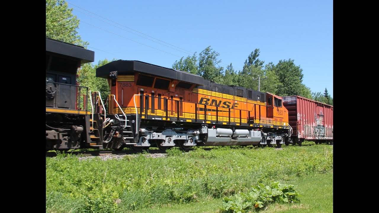 BNSF on CN 461 CN 2249 BNSF 7883 StPaulin 9 Jun18 84 cars - YouTube