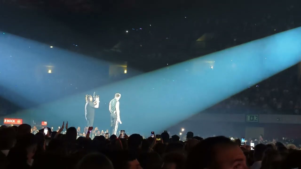 Luan Santana - Perigosa | Ao vivo em Lisboa 2022 [4K] - YouTube