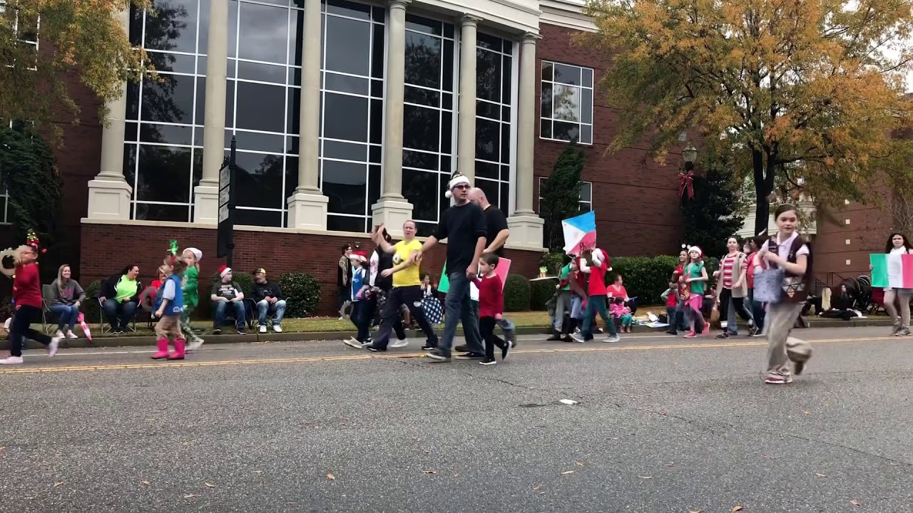 North Augusta Christmas Parade 2018 - YouTube