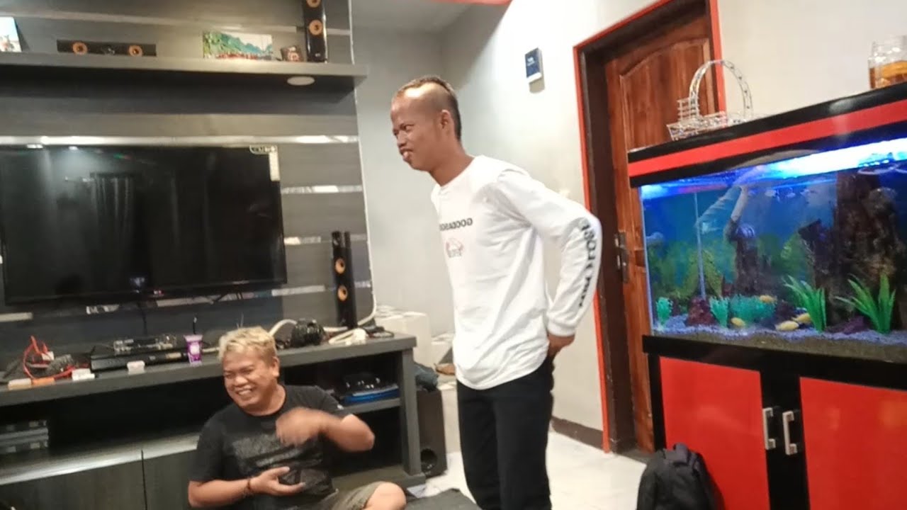 mang adeng joged hapyy - YouTube