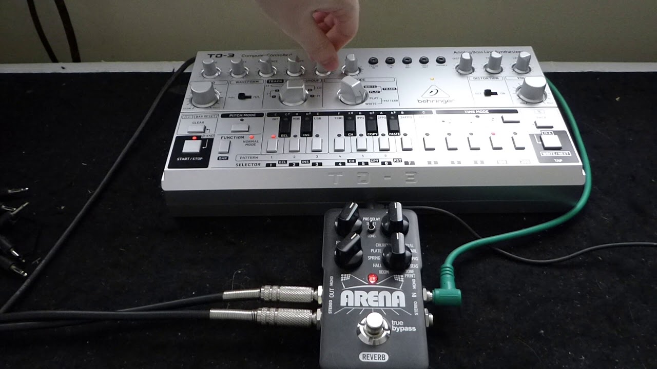 Behringer TD3 & TC Electronic Arena - YouTube