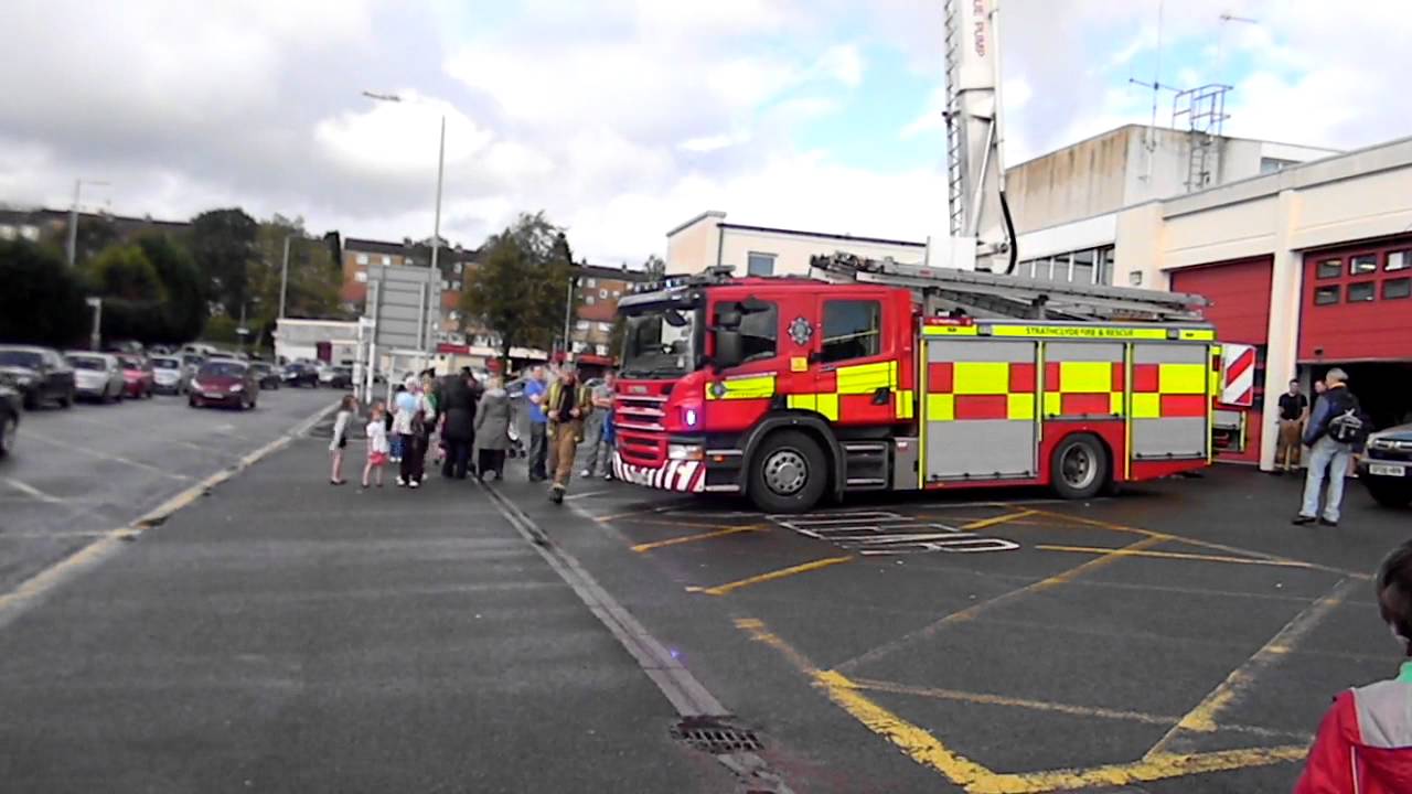 Rescue pump Strathclyde Fire & Rescue - YouTube