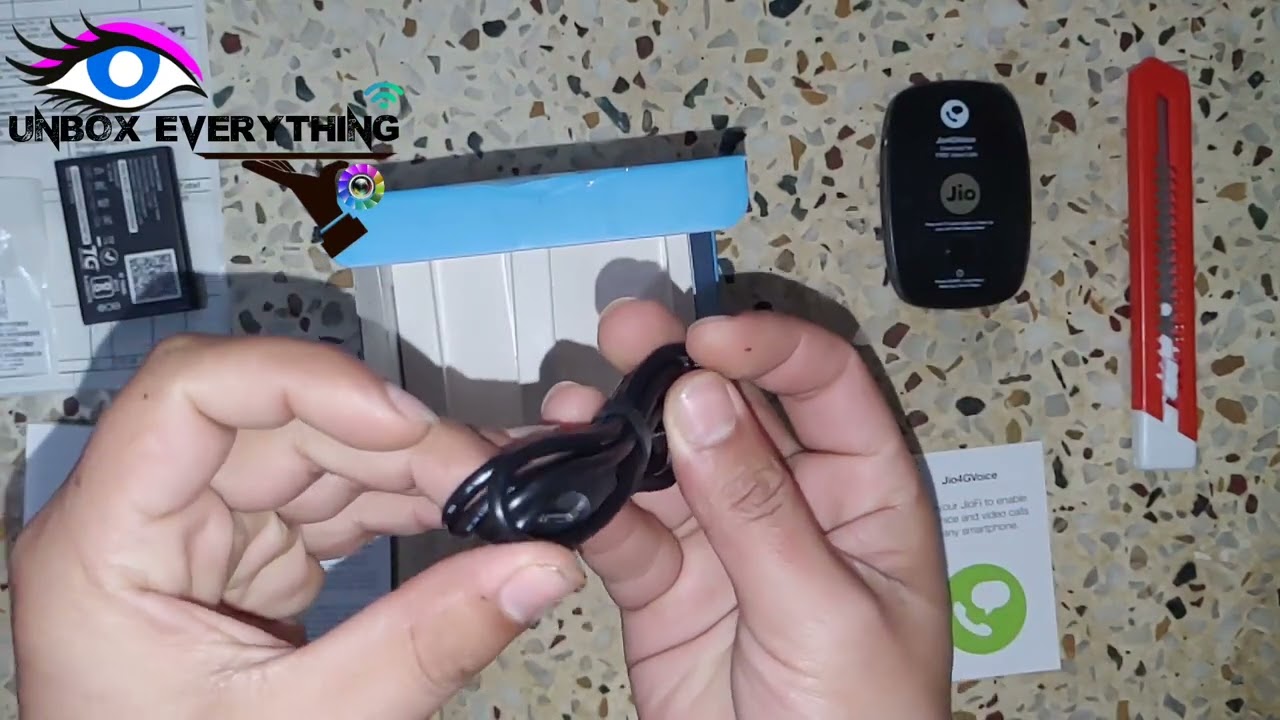 JioFi 4G Hotspot M2S 150 Mbps Jio 4G Portable Wi-Fi Data Device (Black ...