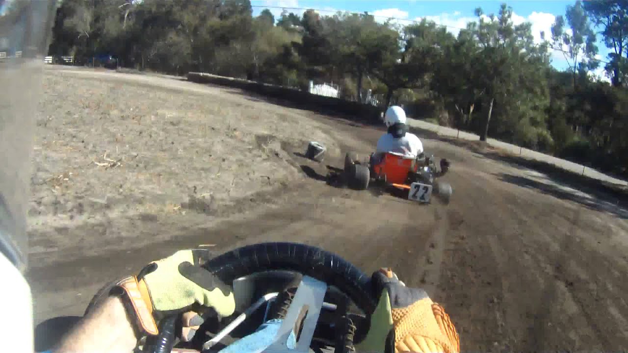 dirt oval kart racing 12-21-14 - YouTube