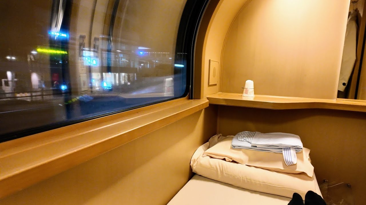 Riding sleeper train ’’Sunrise Express’’ from Tokyo to Himeji, Japan ...