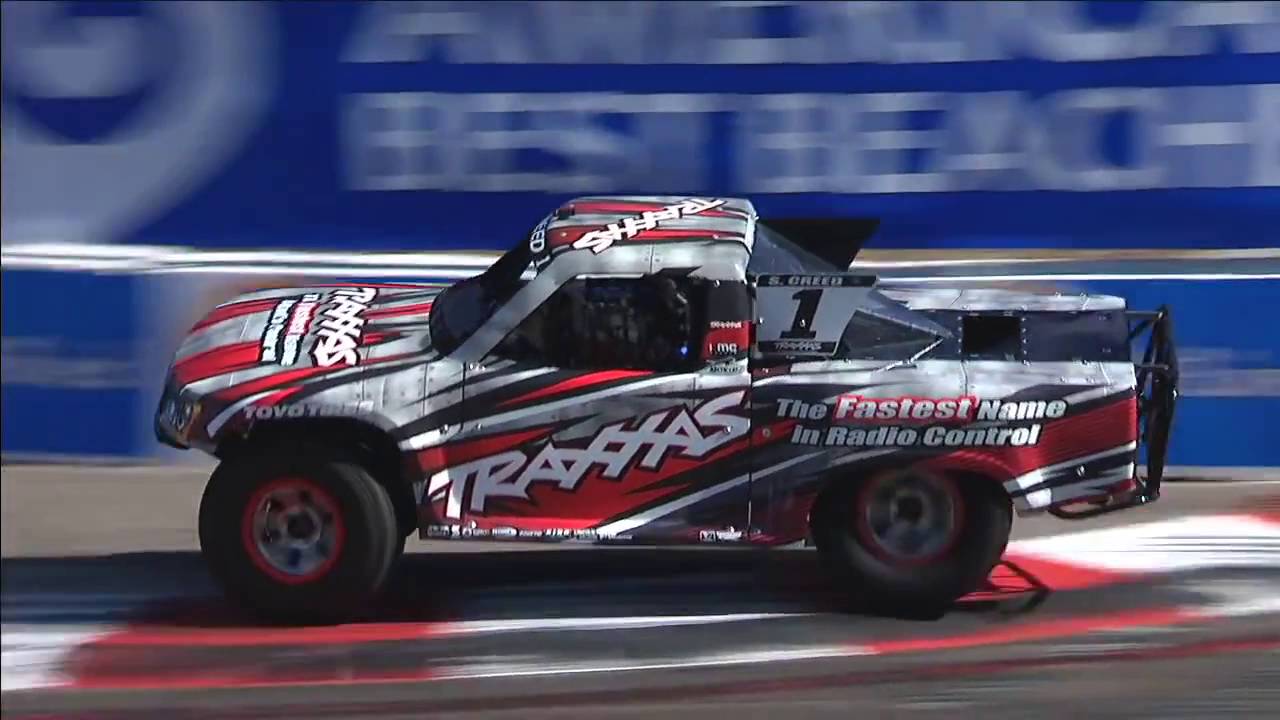 2016 St. Petersburg Stadium SUPER Trucks Race #1 - YouTube