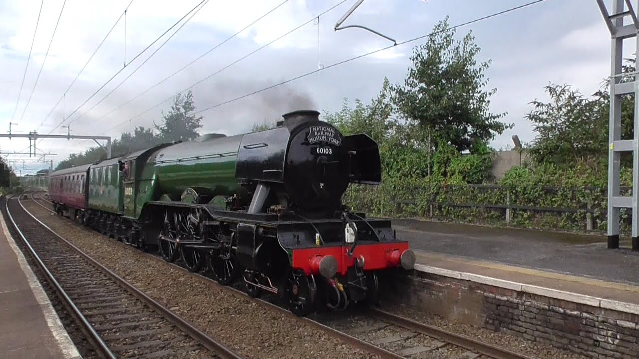LNER A3 60103 'Flying Scotsman' at Patricroft Railway Station - YouTube