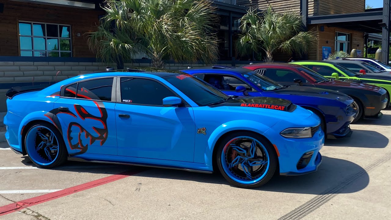 CRAZY FULL CUSTOM HELLCATS MEET 🔥 - YouTube