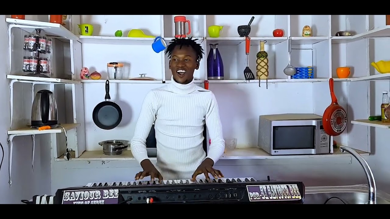 PIANO SEBEN MASTER - KING OF AFRICAN MUSIC - SAVIOUR BEE - YouTube