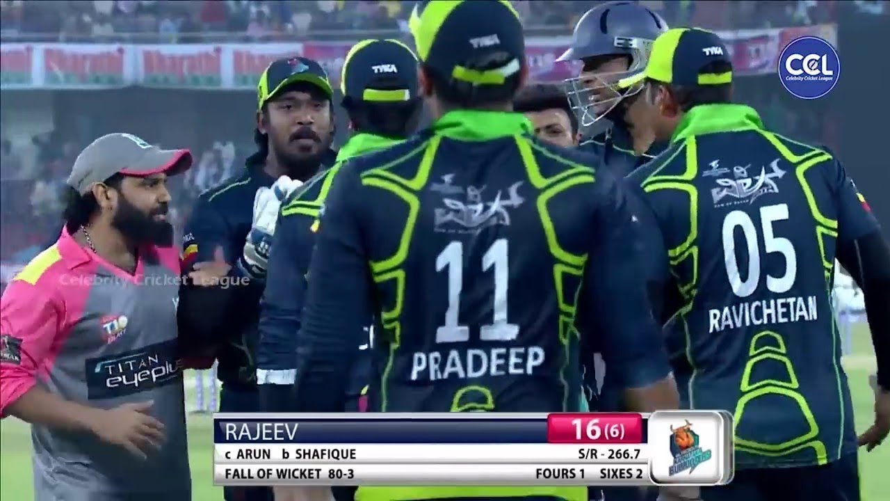 Crazy Fight in Cricket Players get Physical In CCL game between Kerala ...