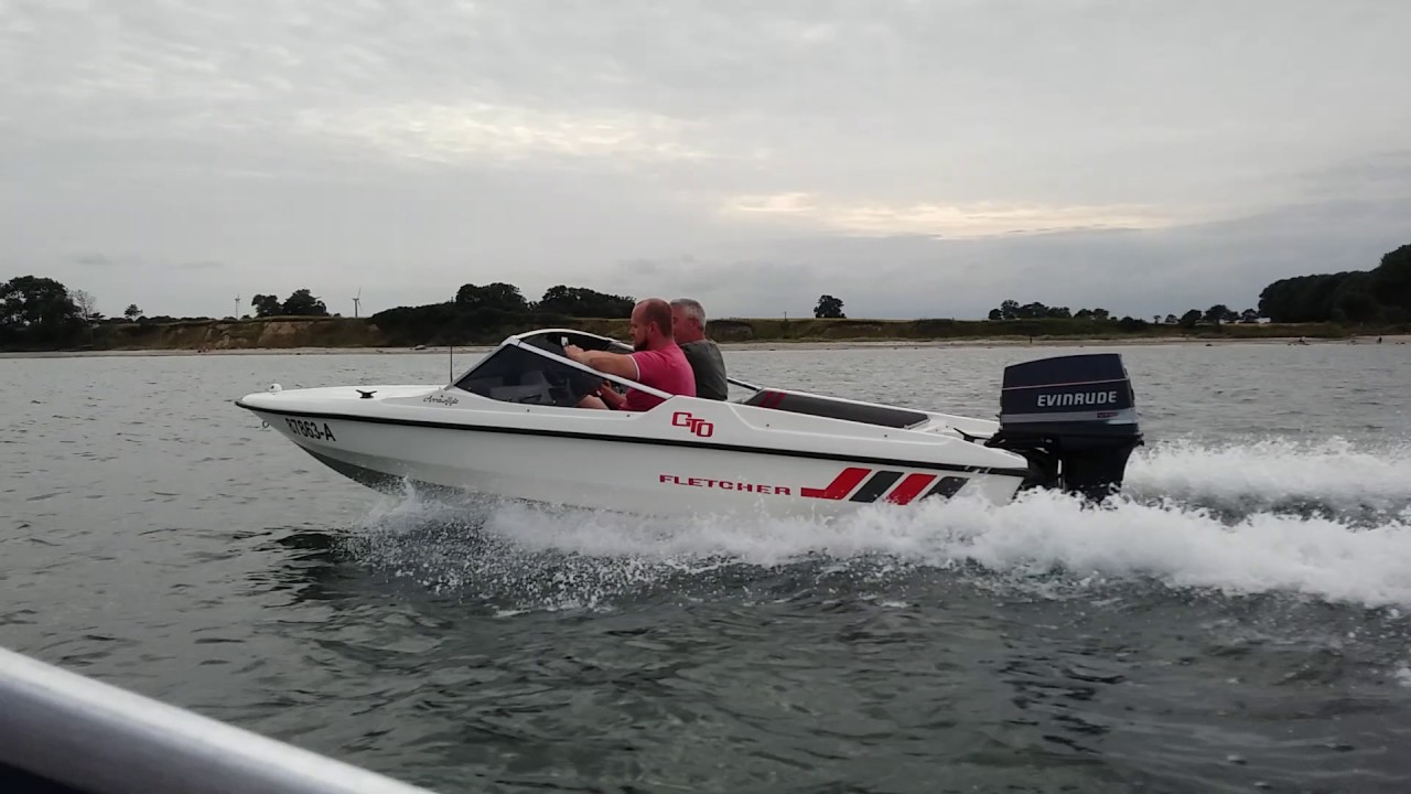 Fletcher Arrowflyte mit 70HP Evinrude - YouTube