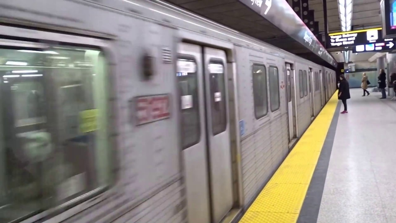 TTC Sheppard (4) Line T1 4 car Subway Train Arriving At Yonge Station ...