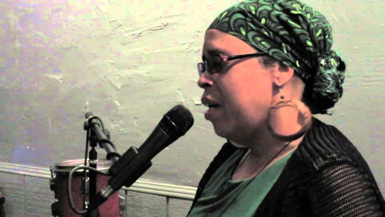Lilli Lewis, Warm & Gentle People - YouTube