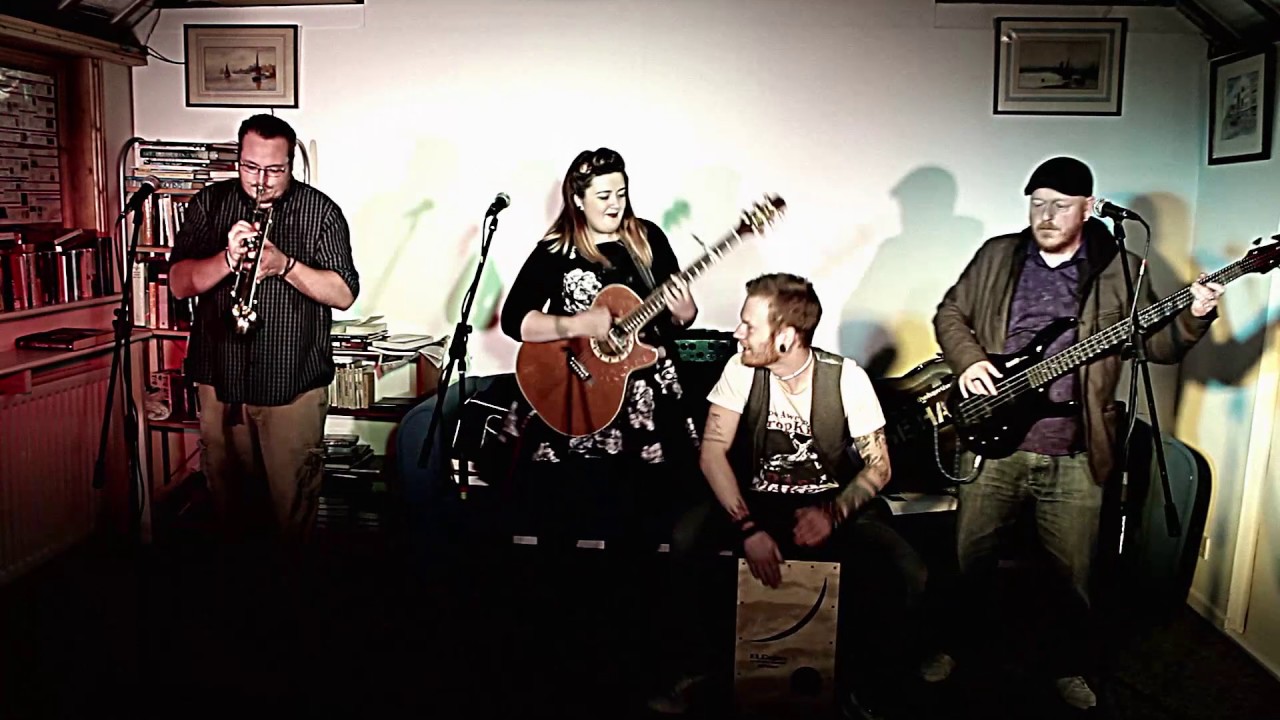 The Hawthornes - Last Song - YouTube