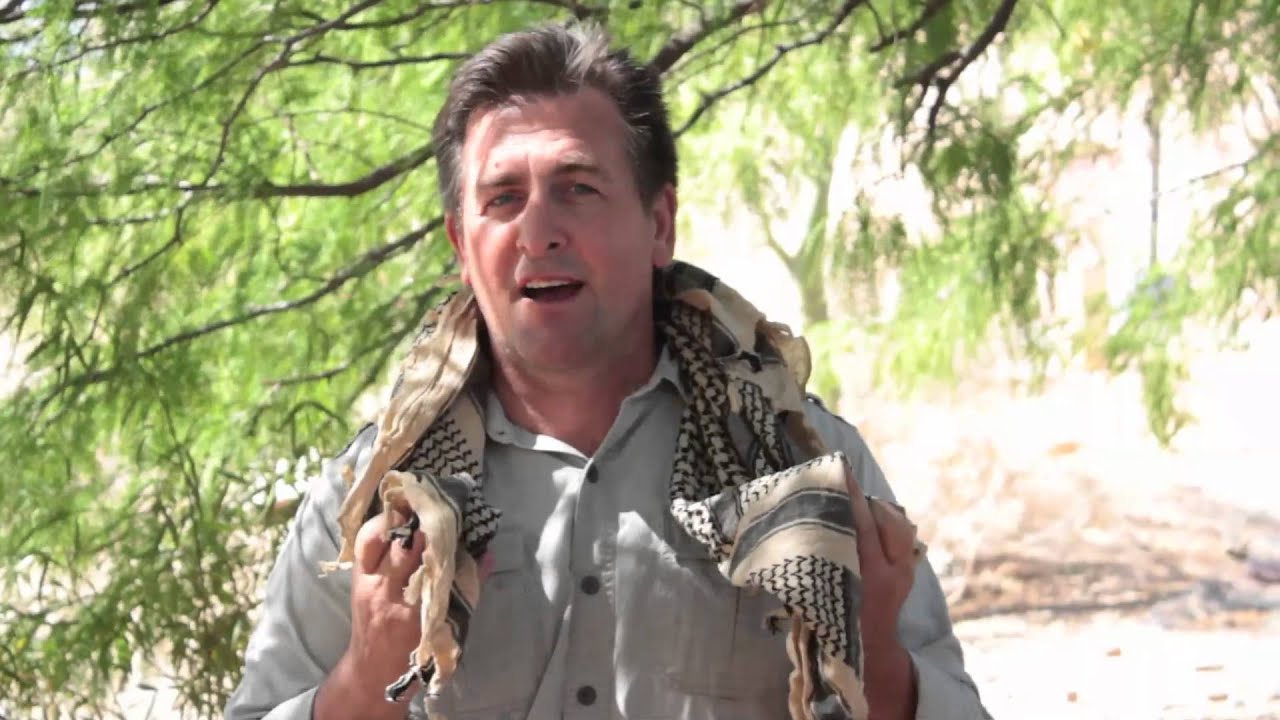 How to Tie A Shemagh Scarf with NatGeo s Doomsday Prepper Tim Ralston ...