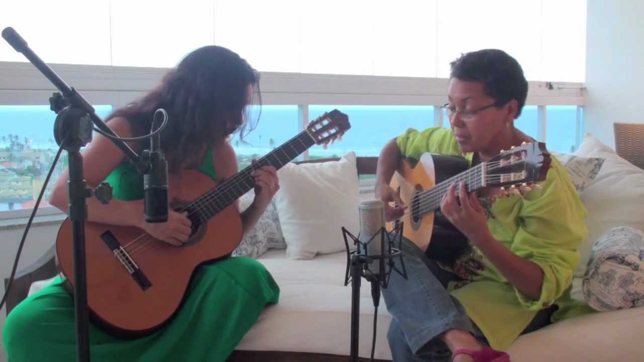 Allison Carvalho and Cristina Nascimento - Entre amigos - YouTube