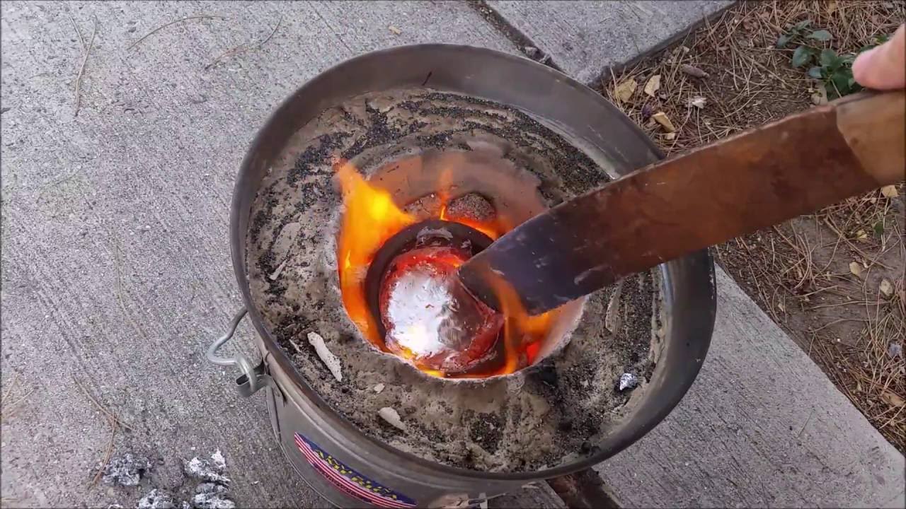 Casting With Aluminum Scrap from Cans - Dont do this! (Explosion) - YouTube