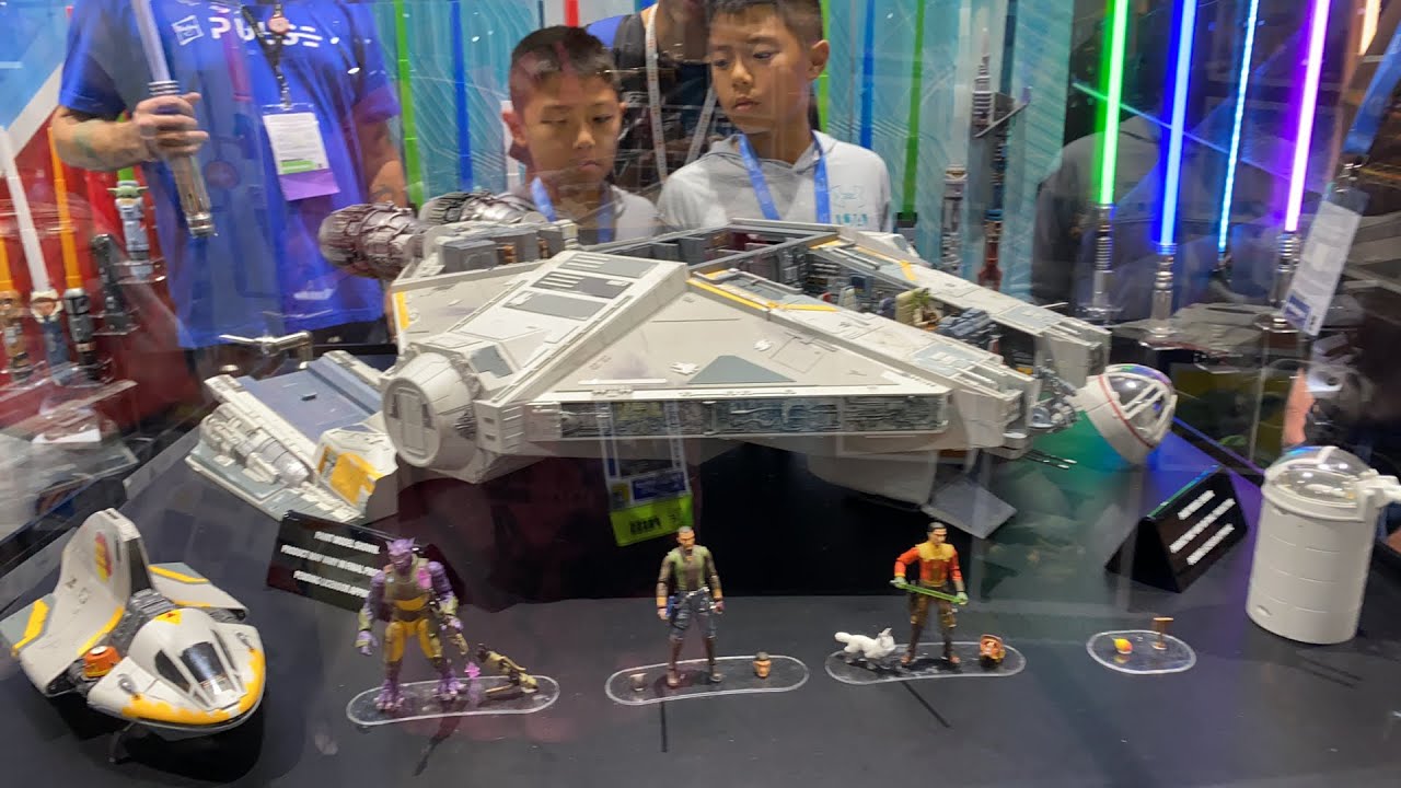 Star Wars SDCC 2023 Booth Tour comic con - YouTube