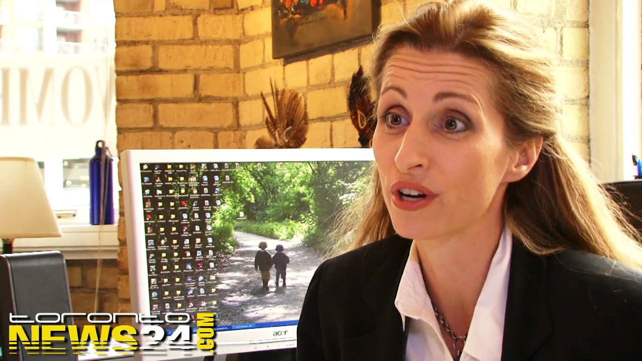 Meet Sarah Thomson - YouTube