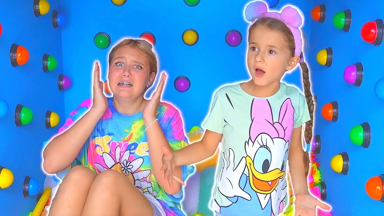 Ruby and Bonnie Mystery Buttons Challenge with Granny - YouTube