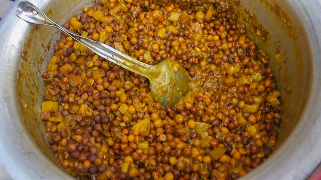 Tasty Chola Vuna | Chola Muri Chanachur | Muri Vorta - YouTube