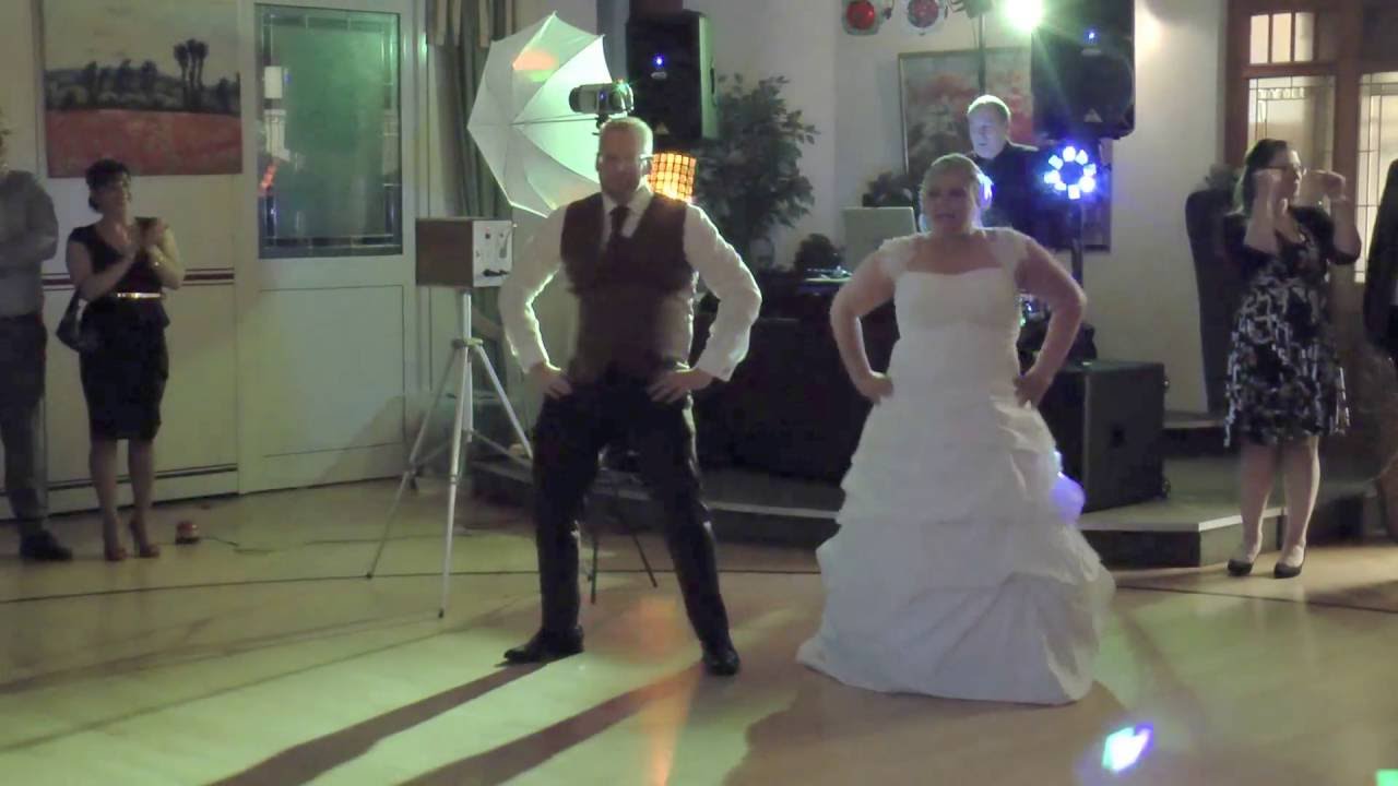 Crazy Wedding Dance very funny - YouTube