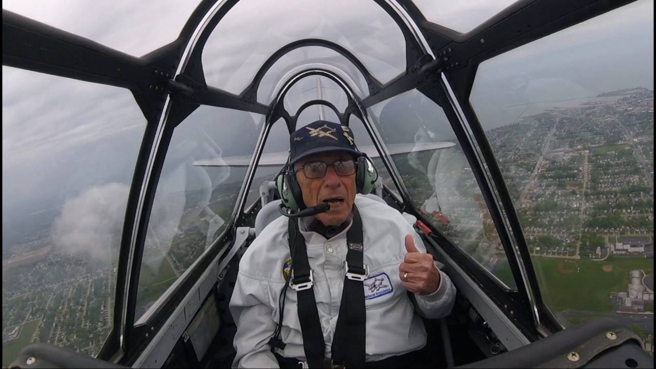 95 Year old WWII Pilot flies again in AT-6 - YouTube