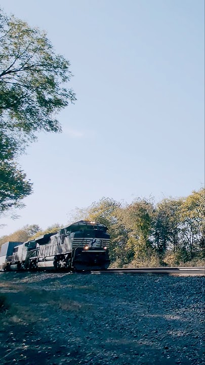 1101 and 1837 NS Locomotives - YouTube