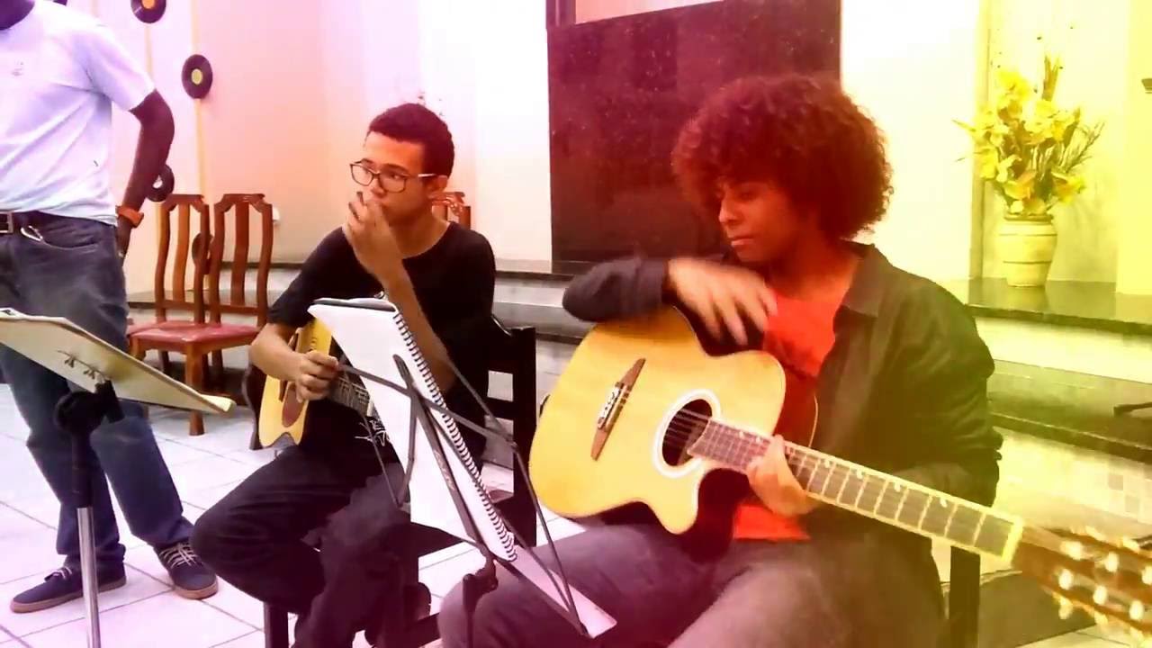 Cover Vineyard - Vem esta é a hora - YouTube