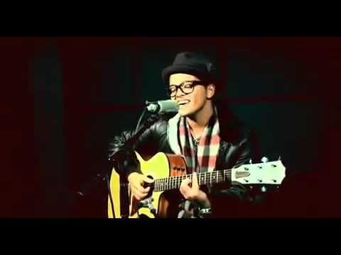 Bruno Mars - Nothing On You (alone) - YouTube