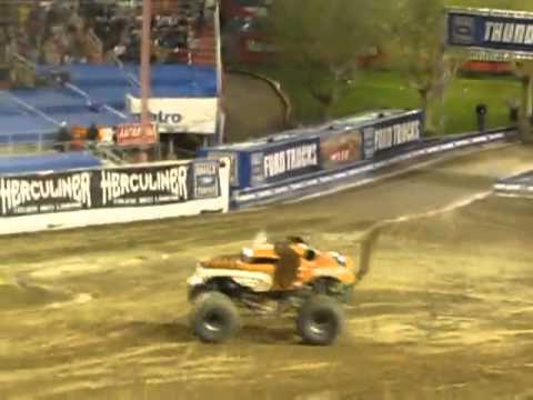 Monster Mutt World Finals 11 - YouTube