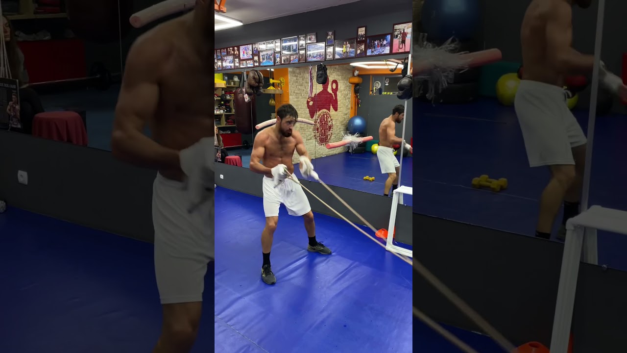 Training hard punch uppercut. Boxing drills hard punch uppercut. - YouTube