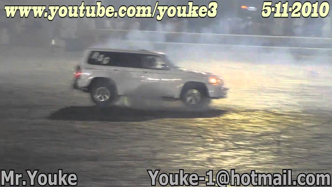 استعراض فتك بوشوق الابيض في حلبه الامارات ام قيوين موتربلكس 5 11 2010 ...