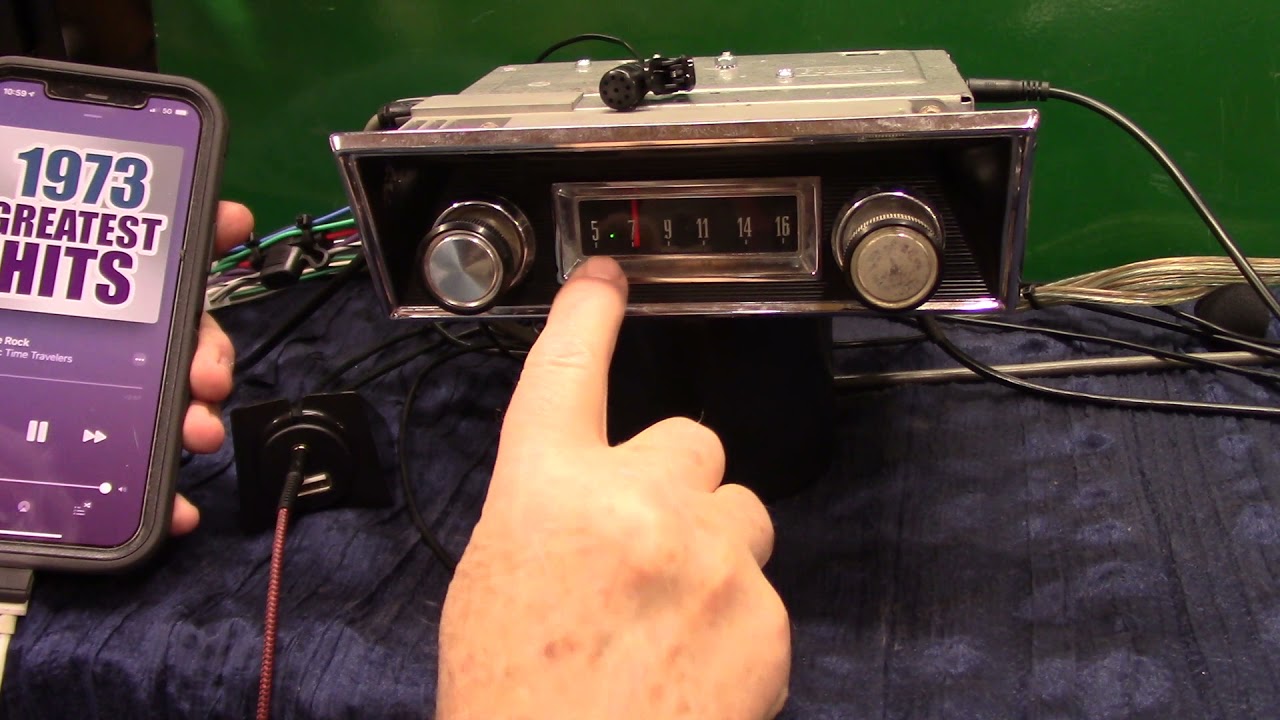 1967 Ford F100 original AM radio - YouTube