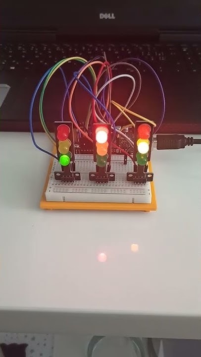Arduino - traffic lights simulation - YouTube