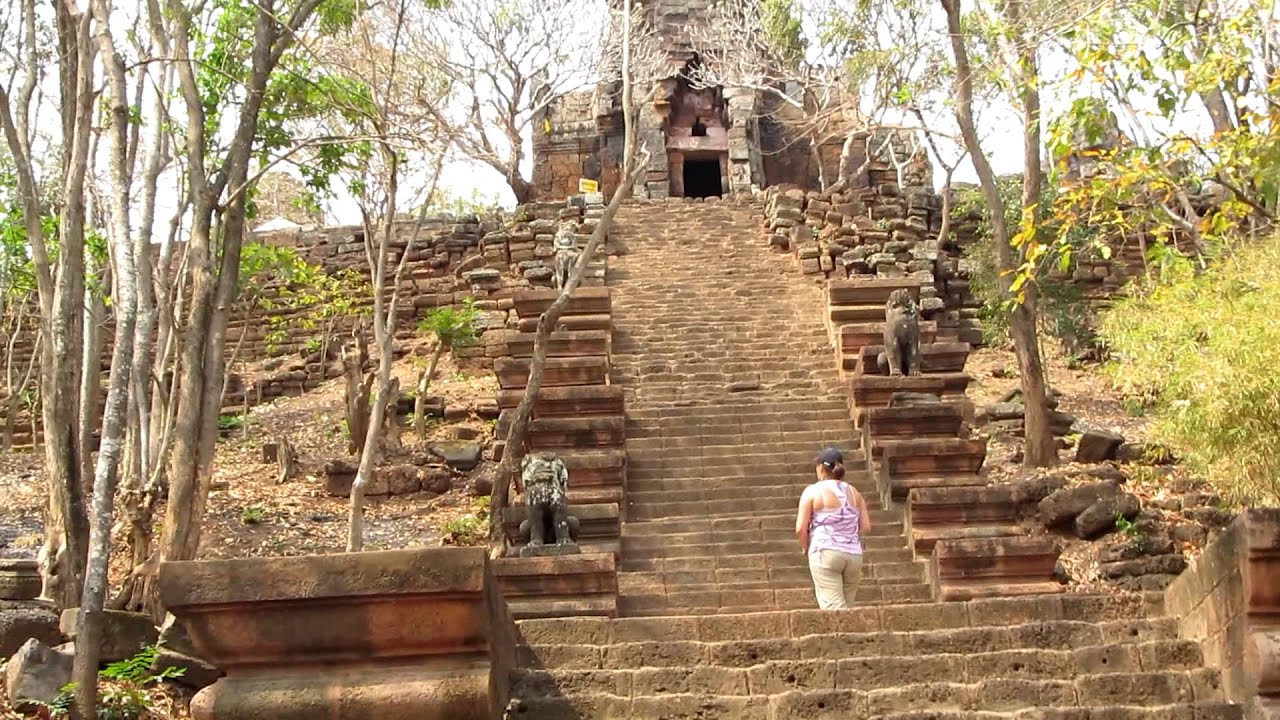 Phnom Banon Temple in Battambang, Cambodia - YouTube