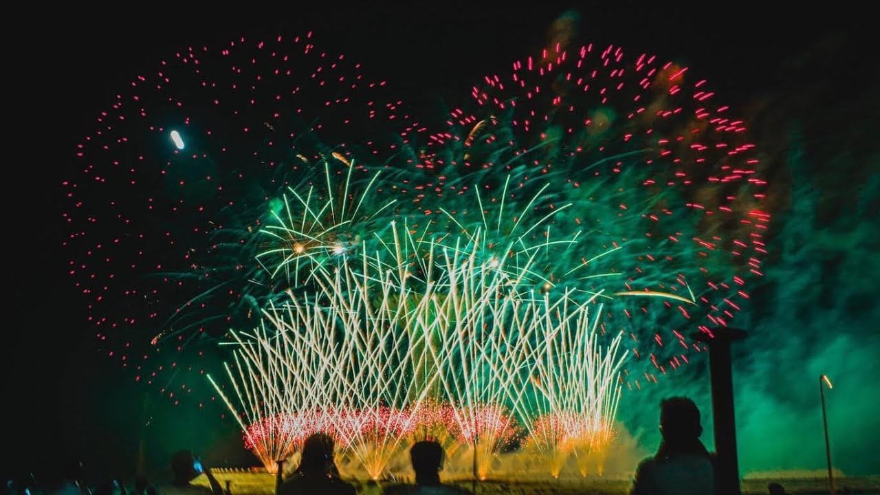 92 Saudi National Day Fireworks Display/Saudi Arabia - YouTube